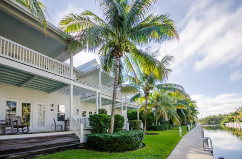 Coral Lagoon Resort Villas & Marina | Florida Keys & Key West
